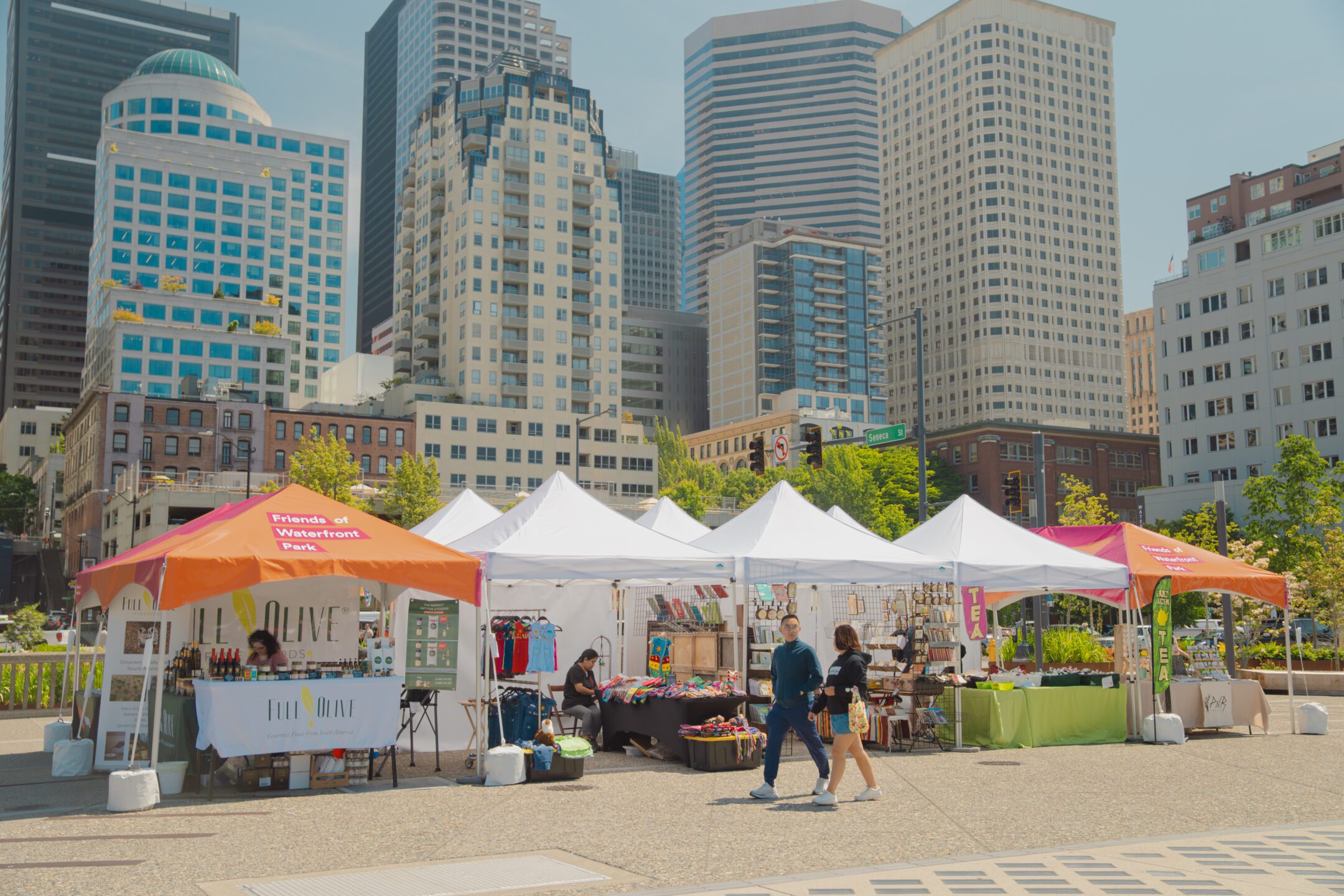 Waterfront Park Open-Air Markets | Visit Waterfront Park Seattle