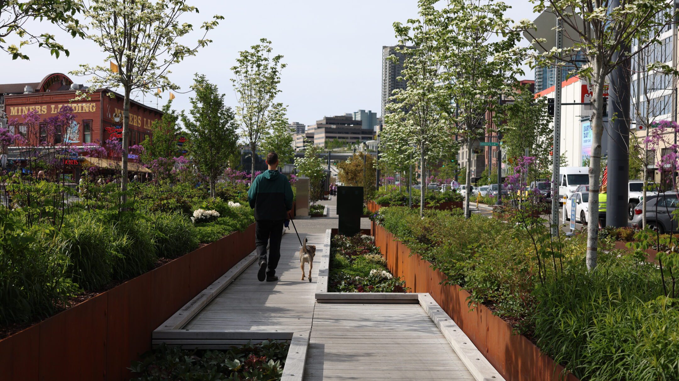 Visit the Park Promenade | Waterfront Park, Seattle